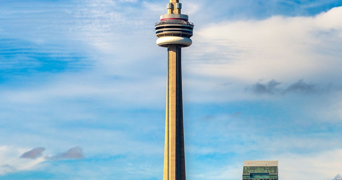 Canada Lands Company locks out CN Tower workers ahead of Canada Day ...