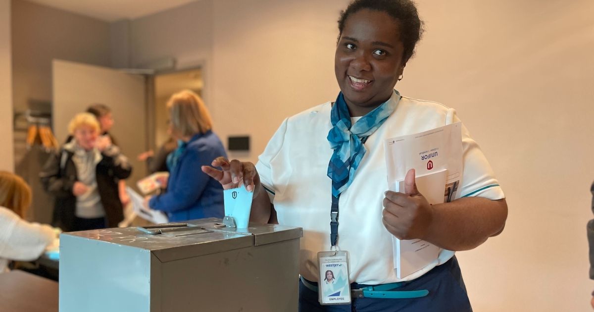 WestJet workers in Toronto ratify their first collective agreement | Unifor