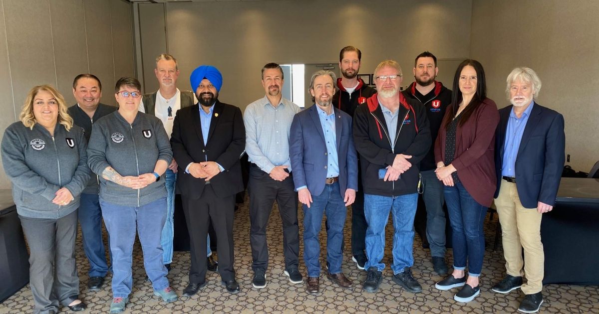 Unifor signs tentative agreement with Coast Mountain Bus Company ...