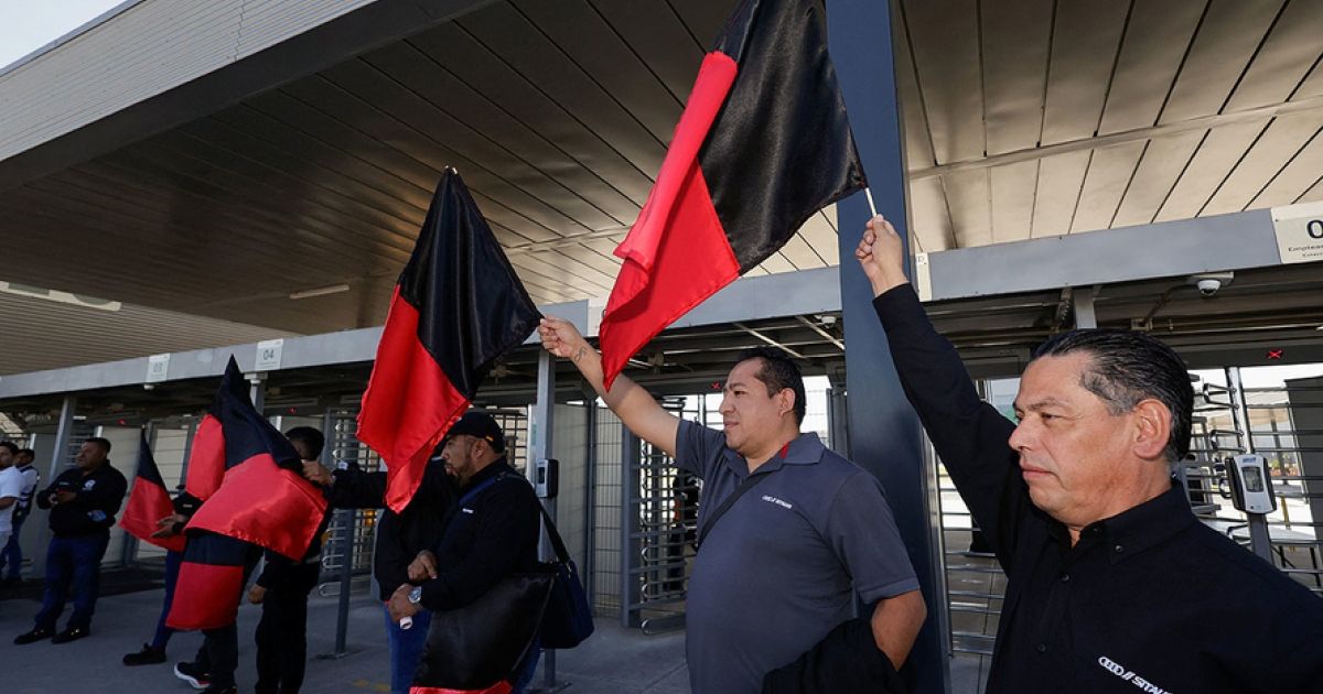 Unifor in solidarity with striking Mexican auto workers at Audi | Unifor
